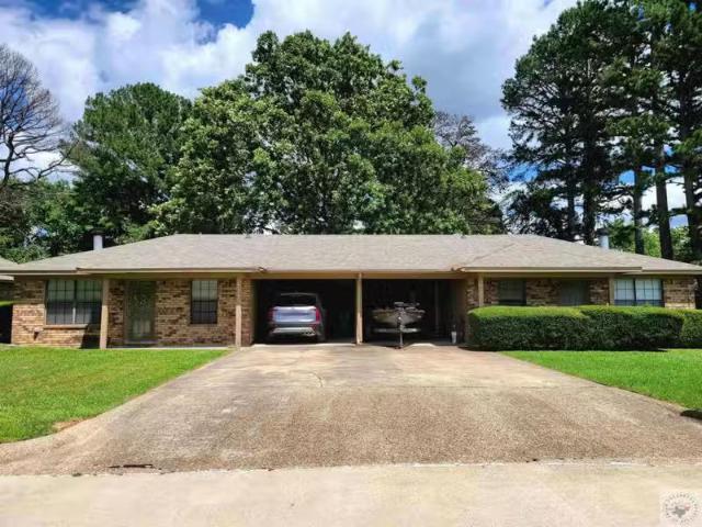 6108 SANDLIN AVE APT 6110, TEXARKANA, TX 75503 Multi Family Fo.