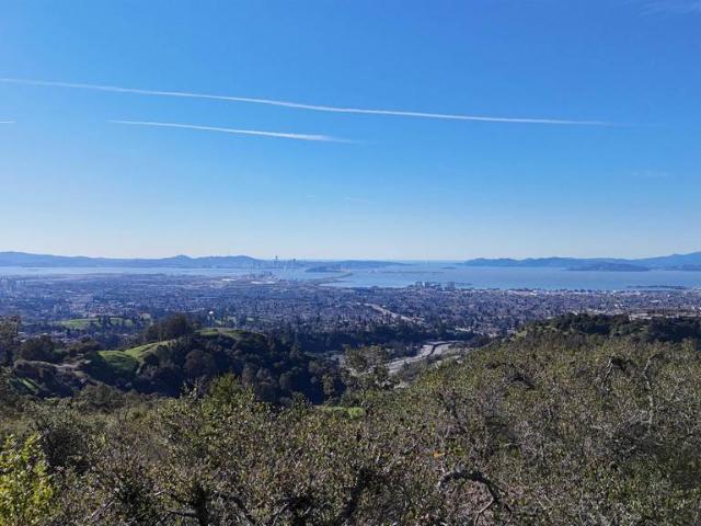6108 Skyline Blvd
