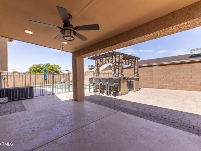 6108 w shangri la road w