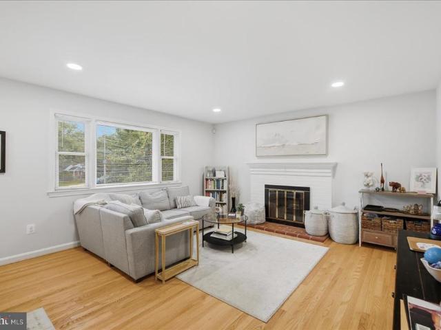 6108 22Nd Road N