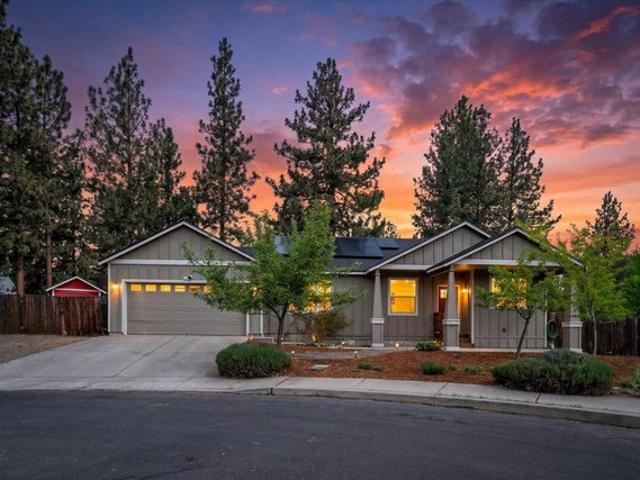 61095 Honkers Ct, Bend, OR 97702