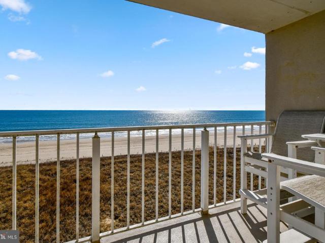 6109 Atlantic Avenue # 404