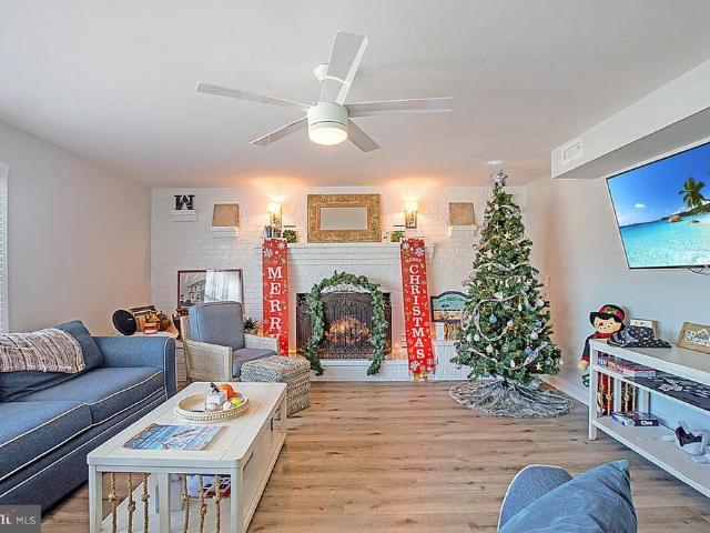 6109 Atlantic Avenue # 100