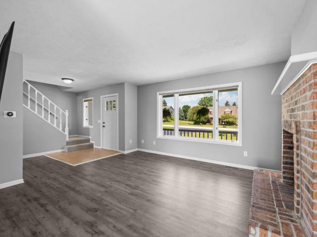 6109 Dover Lane