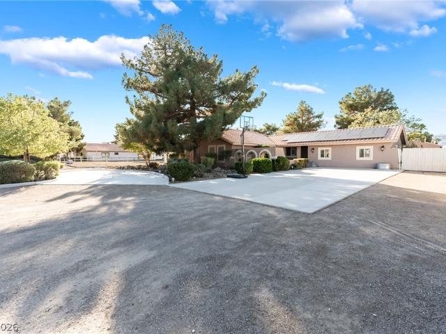 6109 Starlight Drive