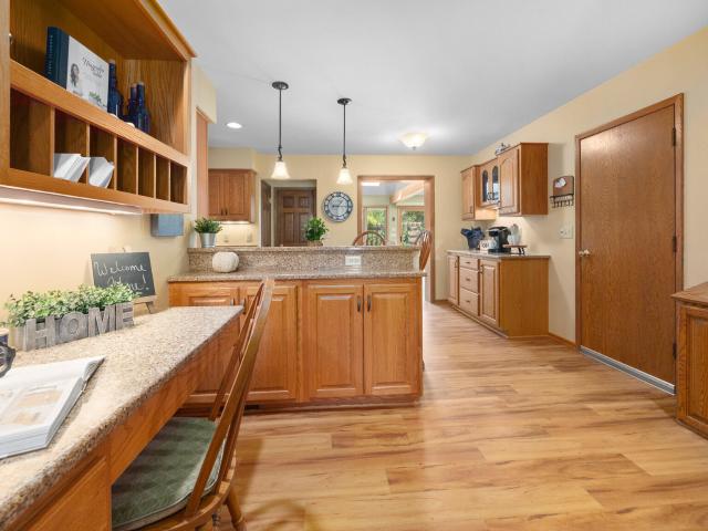 6109 Thornridge Ln