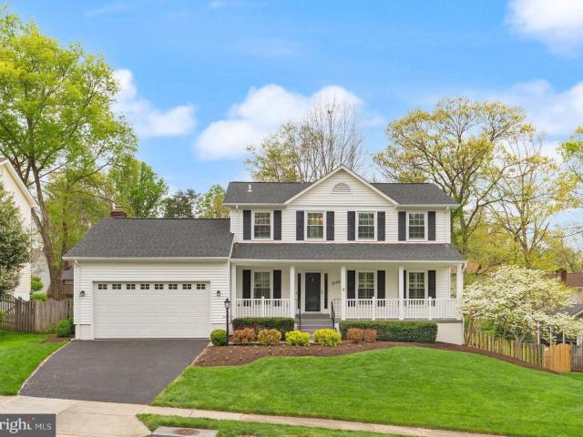 6109 Union Village Dr, Clifton, VA 20124 | MLS #VAFX2303 | Compass