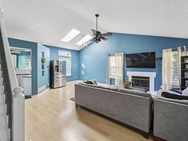 6109 Woodsboro Drive