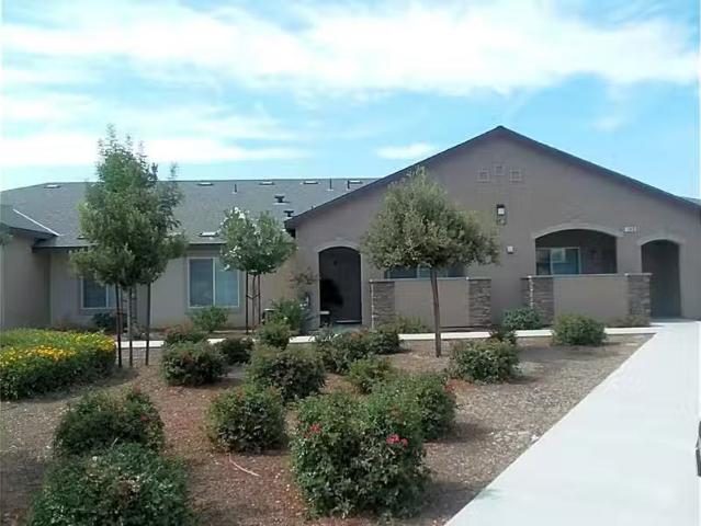 61008474 TOLLHOUSE CROSSING