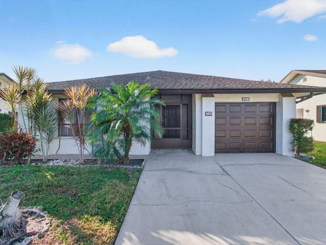 6100 Olivewood Cir, Greenacres, FL 33463