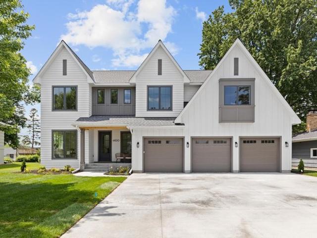 6100 Abbott Ave S, Edina, MN 55410