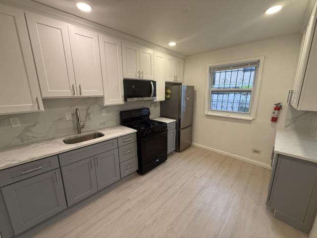 6100 Broadway Ave # #1