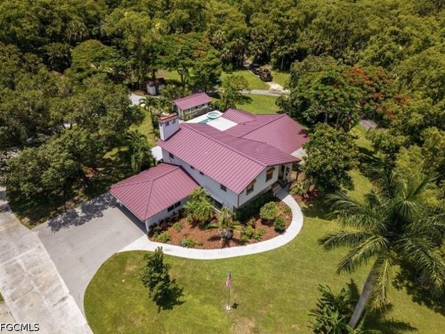 6100 Dogwood Way, Naples, FL 34116