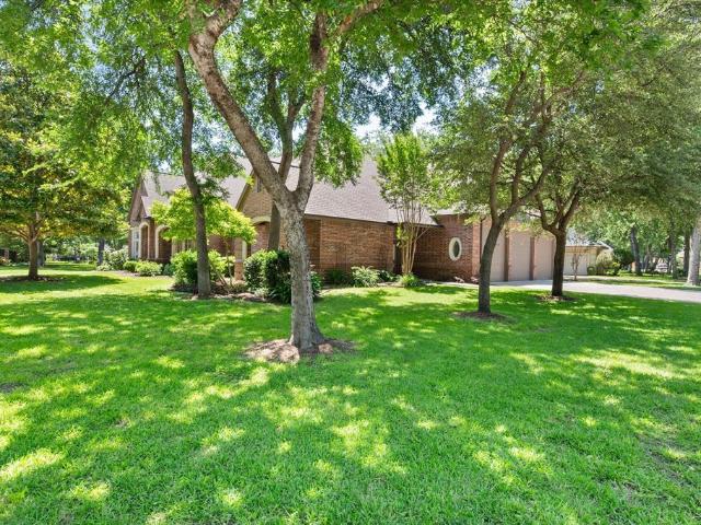 6100 Forest River Drive