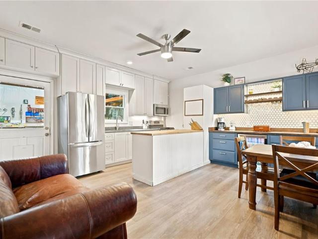 6100 Henderson Mountain Road