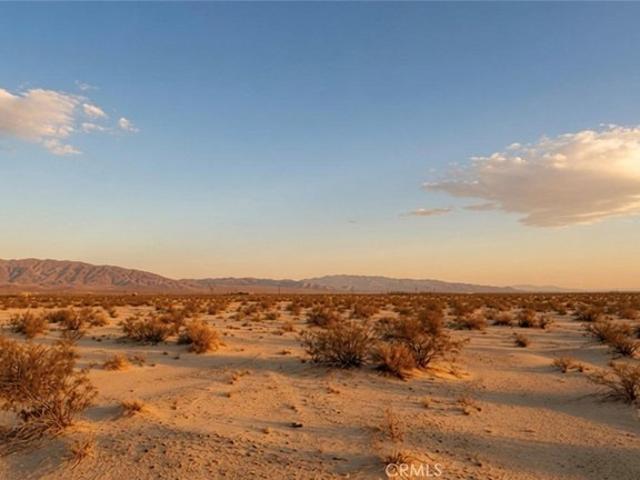 6100 Lanes, Twentynine Palms, CA 92277