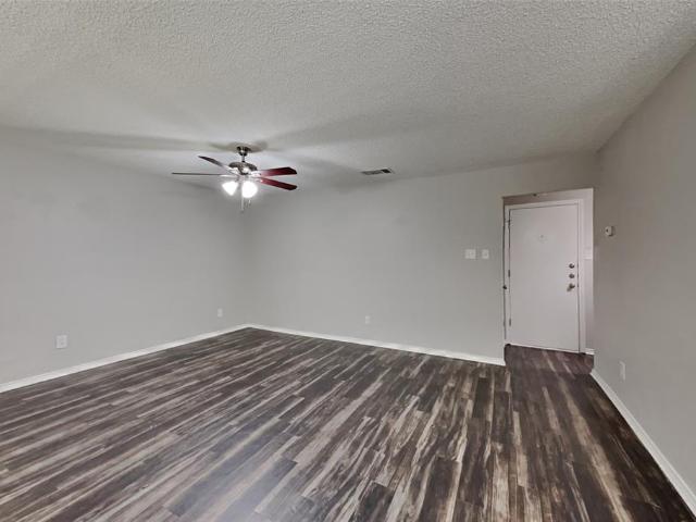 6100 Springwood Drive