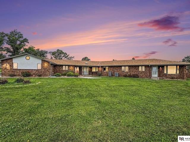 6100 W Waverly Rd, Raymond, NE 68428