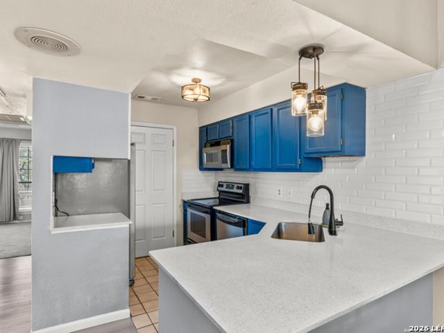 6100 Woodlake #312