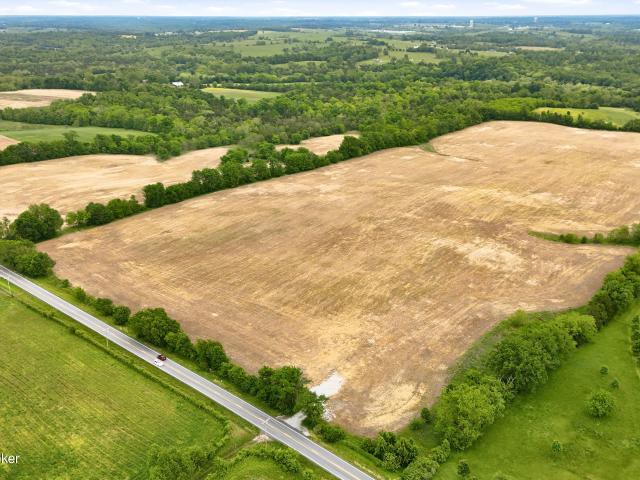 6100 3 W Hwy 42