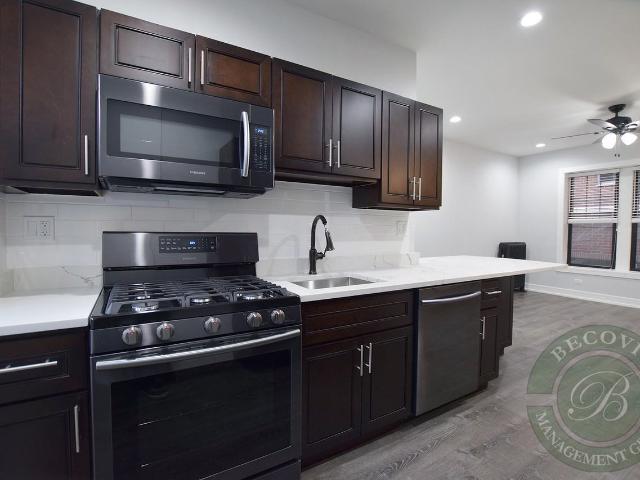 6100 6118 N Winthrop Ave Studio Apartment for Rent at 6100 N Winthrop Ave, Chicago, IL 60660 Edgewater