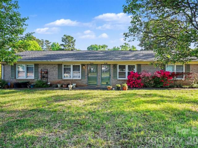 6100 6 Pleasant Grove Rd, Charlotte, NC 28216 | MLS #4359 | Compass