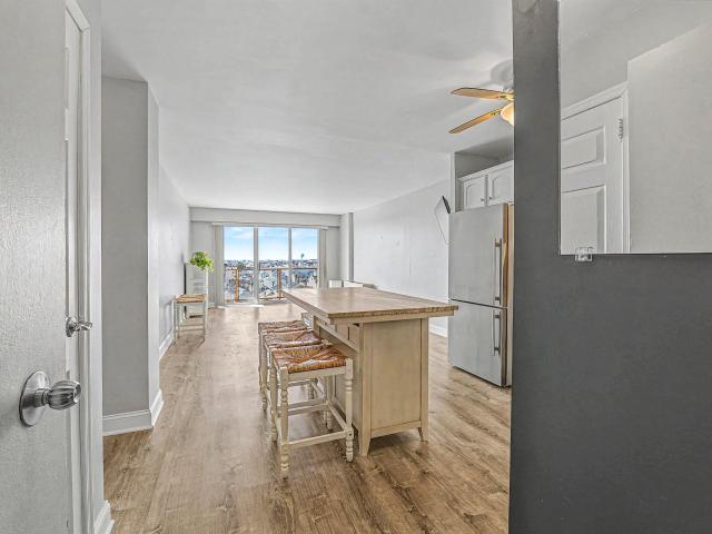 6101 Monmouth Ave