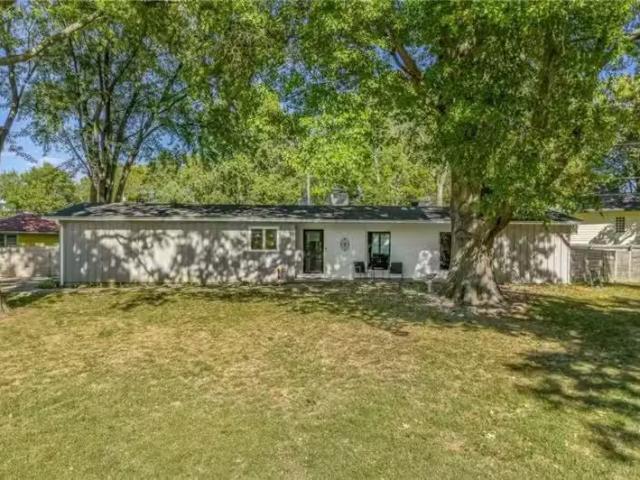 6101 NE JUDSON ST, KANSAS CITY, MO 64118 Single Family Residen.