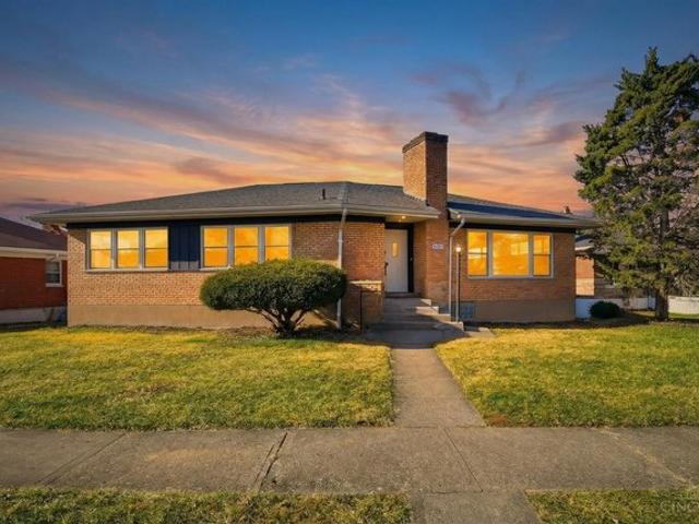 6101 Capri Dr, Cincinnati, OH 45224