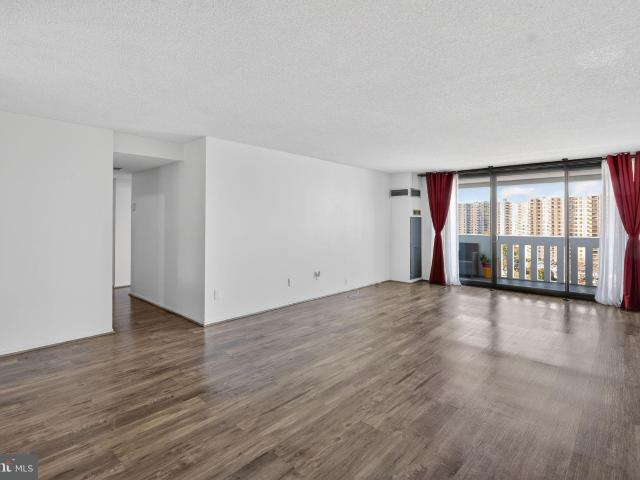 6101 Edsall Rd, Unit 1704, Alexandria, VA 22304 | MLS #VAAX2053