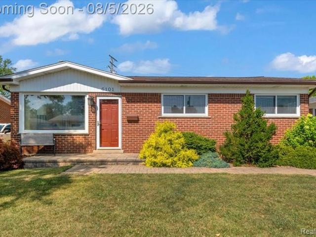 6101 Fairwood Dr, Dearborn Heights, MI 48127