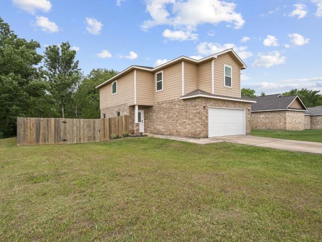 6101 Fox Ridge Dr, Angleton, TX 77515 | MLS #12473 | Compass