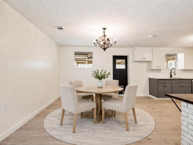 6101 Sullivan
