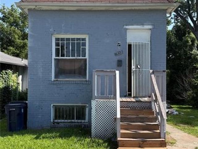 6101 Saint Paul Pl, Pine Lawn, MO 63120