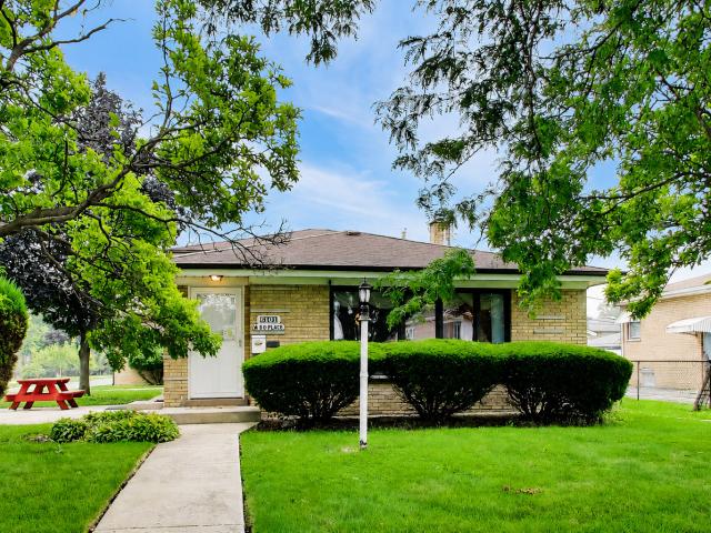 6101 W 80th Place