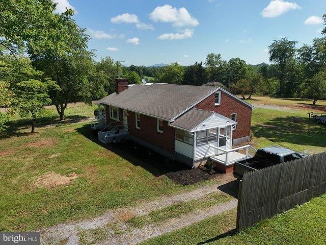 6101A Goode Rd, Goode, VA 24556