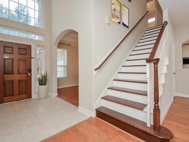 6102 Meadowstream Court