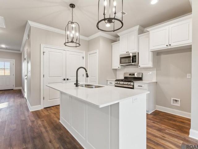 6102 Dune Terre Ave, Baton Rouge, LA 70806
