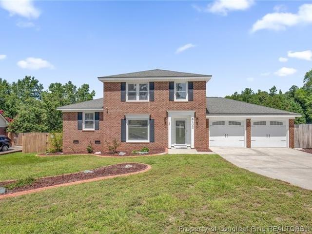6102 Lakeway Dr, Fayetteville, NC 28306