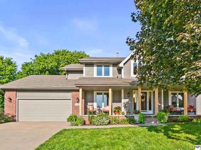 6102 S 157th St, Omaha, NE 68135