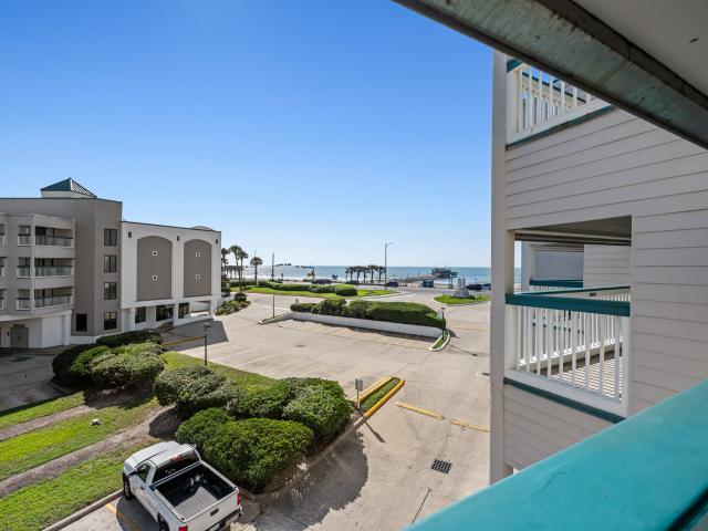 6102 Seawall Boulevard 261