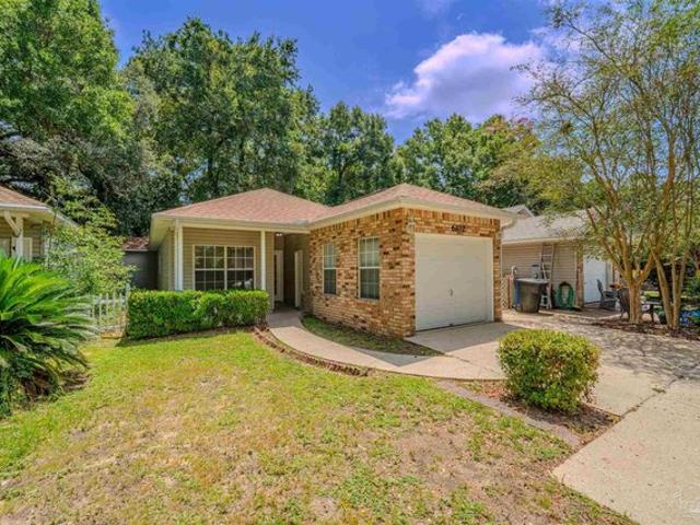 6102 The Oaks Ln, Pensacola, FL 32504