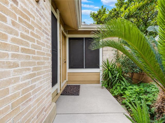 6102 W Airport Boulevard 18