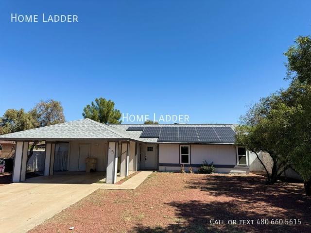 6102 W Mauna Loa Ln New Listing Pool! Hurry and call today! Won't Last!