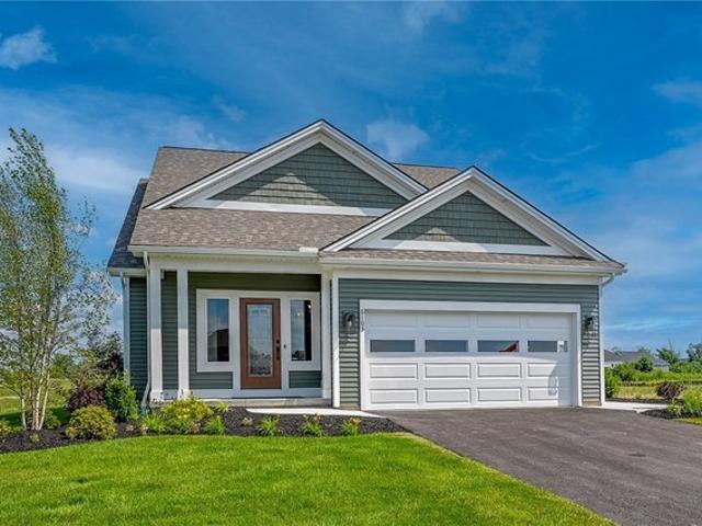 6103 Caleb Ct, Farmington, NY 14425