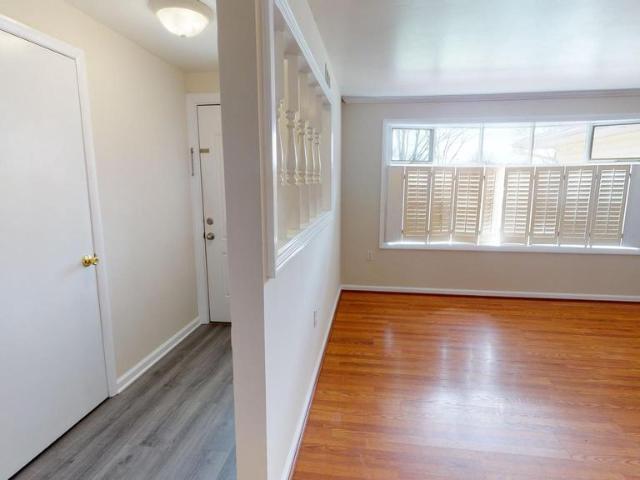 6103 Ronna Circle