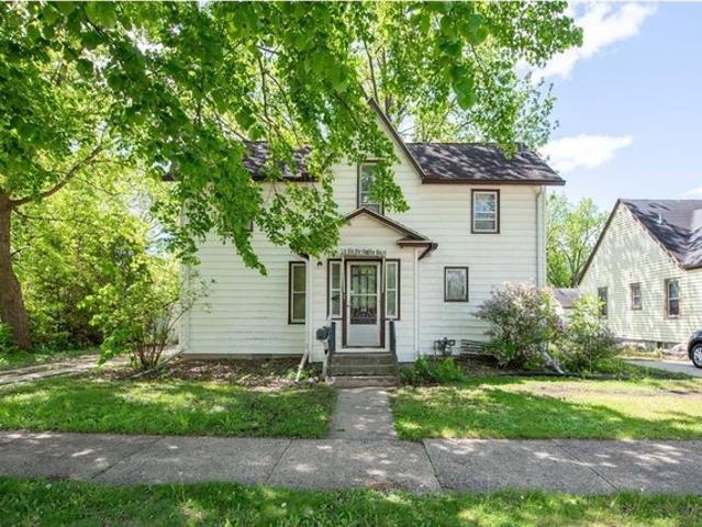 610 3rd Ave SE, Waseca, MN 56093
