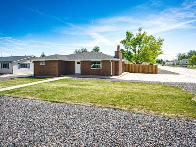 610 3rd St, Bennett, CO 80102