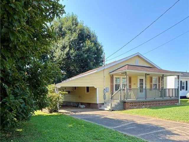 610 19th St, Vienna, WV 26105