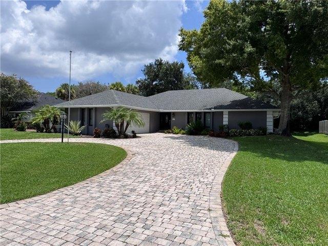 610 39th Ct SW, Vero Beach, FL 32968